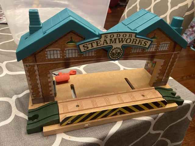 THOMAS TRAIN WOODEN Railway sodor steamworks train repair £67.44 ...