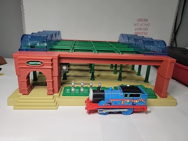 RARE THOMAS & Friends Trackmaster Knapford Station Celebration Set Hit ...