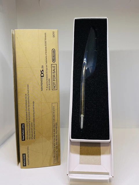 OFFICIAL CLUB NINTENDO Legend of Zelda: Phantom Hourglass DS Feather ...