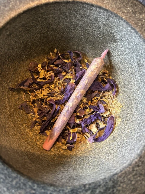 BLUE LOTUS FLOWER Premium Pre Rolls Herbal Mix Blends, Kingsize Cones ...