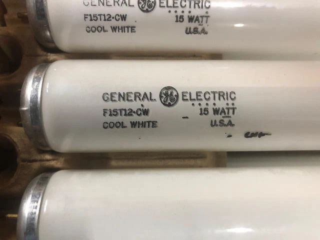 BOX OF 24 General Electric F15T8/CW Fluorescent Tube Light Bulbs Cool ...