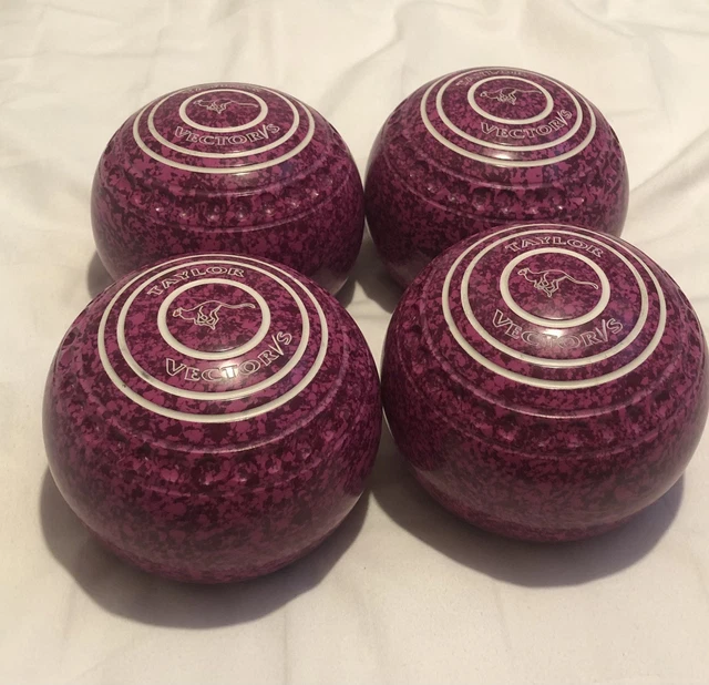 THOMAS TAYLOR VECTOR VS Lawn Bowls set of 4 size 0 WB dated 33 £345.00 ...