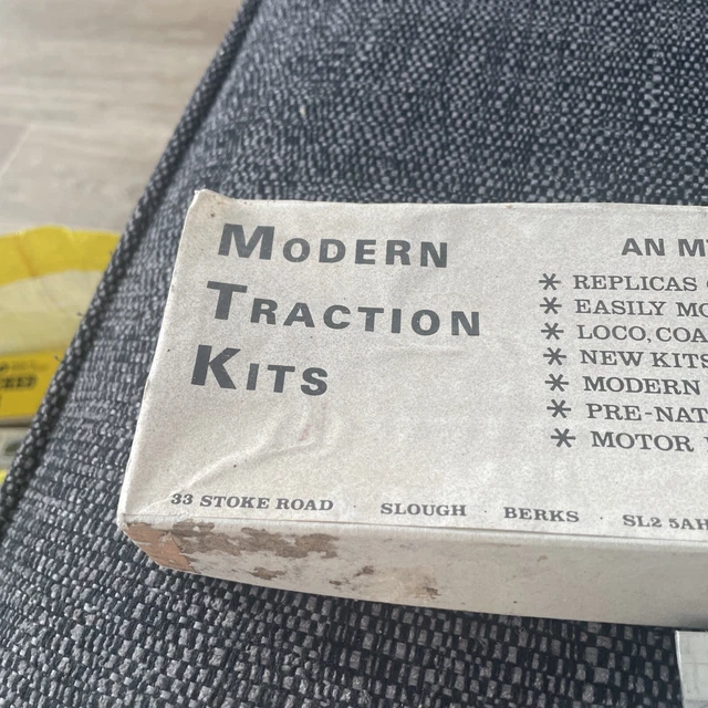 MODERN TRACK KITS GWR 57 Corridor Stock CW2 3rd £40.00 - PicClick UK