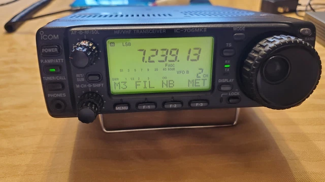 ICOM IC-706MKII ALL MODE Transceiver and MFJ 25 Amp ML Switching Power ...