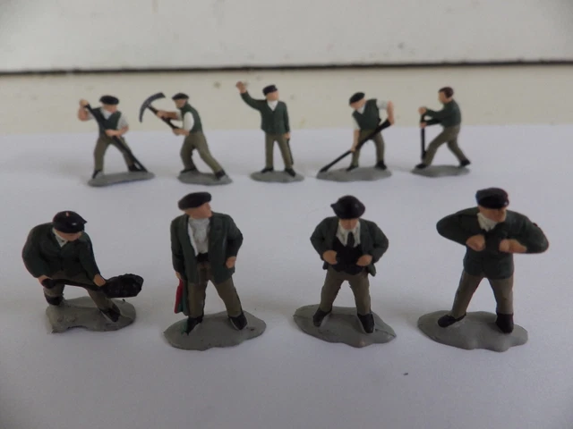 9 MODEL RAILWAY People Workmen G.W.R 9 H / painted Dapol Figures NEW OO ...