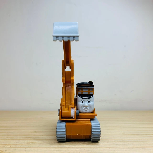 OLIVER THE EXCAVATOR - Thomas the Tank Engine & Friends Trackmaster ...