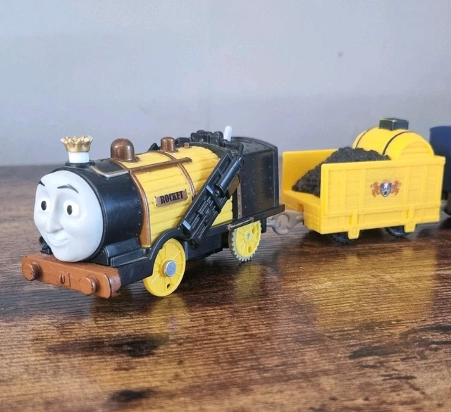 THOMAS AND FRIENDS Trackmaster Motorized Stephen Rocket £12.99 ...