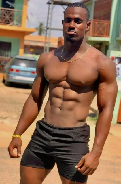 Shirtless Male Beefcake Muscular Gym African American Black Hunk Photo