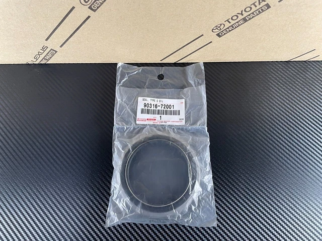 TOYOTA LEXUS GENUINE TACOMA/LX/GX etc Front Axle Hub Inner Oil Seal ...