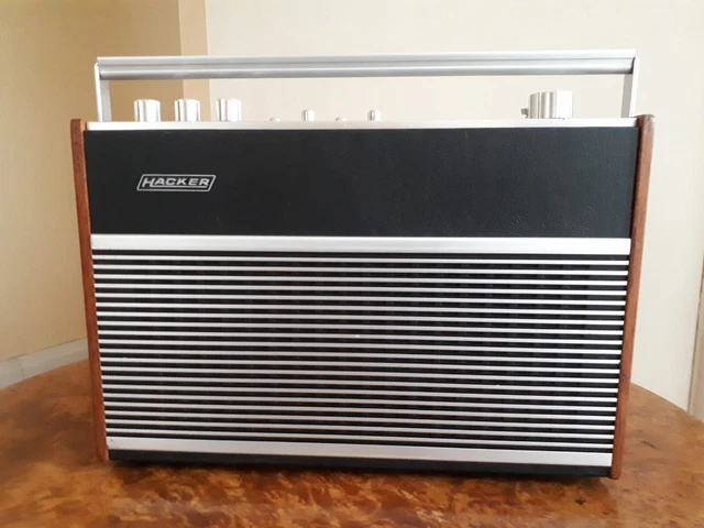 VINTAGE HACKER RP72 Sovereign III Vintage Transistor Radio LW/MW/FM £95 ...