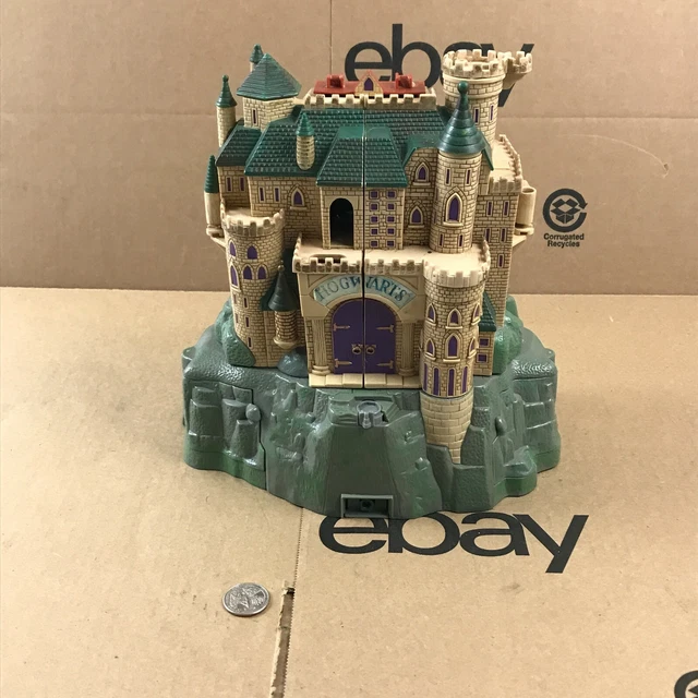 MATTEL HARRY POTTER Polly Pocket Hogwarts Castle Playset 2001 - CASTLE ...