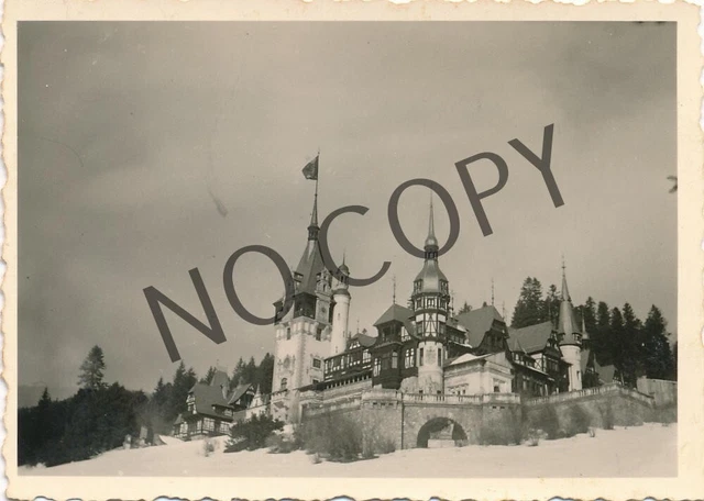 FOTO WK2 RUMÄNIEN Königliches Schloß in Sinaia - Stug. 191 Bison X3 EUR ...