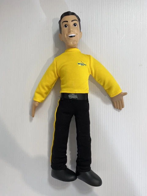 THE WIGGLES - Talking Yellow Wiggle Greg doll - Spin Master toys ...