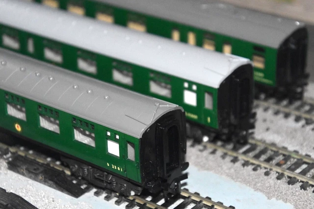 TTR TRIX MK1 Coaches x3 Rake of BR Southern Green Carriages OO vgc ...