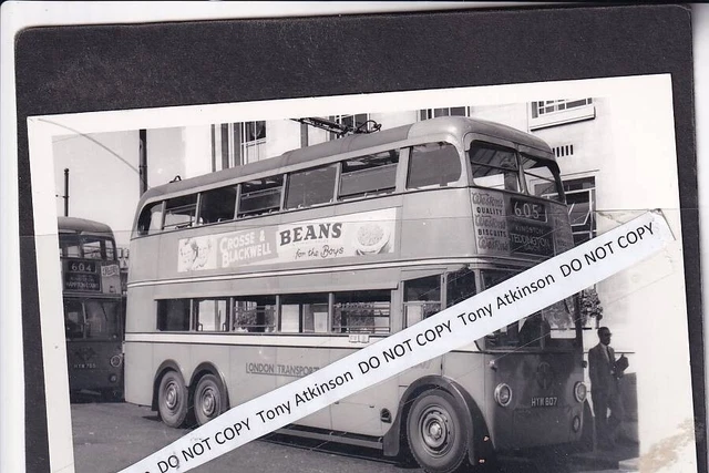 LONDON TRANSPORT - Q1 Type Trolley Bus No. 1807 @ Wimbledon - Photo ...