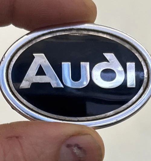 EMBLEM ORG. AUDI A4 B5 8D0853621 Kotflügel Logo Seitenemblem Zeichen ...