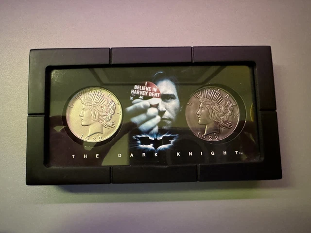 BATMAN THE DARK Knight Coin Prop Replica (Twoface), Noble Collection £ ...