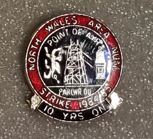 MINING MINERS STRIKE Badge, Murton Colliery Mechanics Never Forget £25. ...