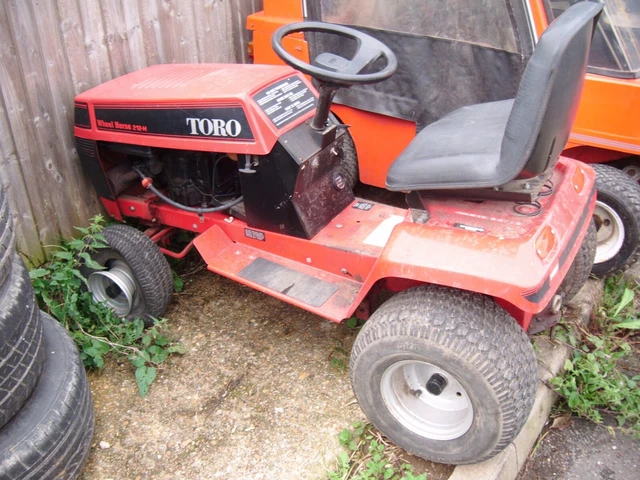 TORO WHEEL HORSE 212-H GARDEN TRACTOR RIDE ON MOWER Briggs and Stratton ...