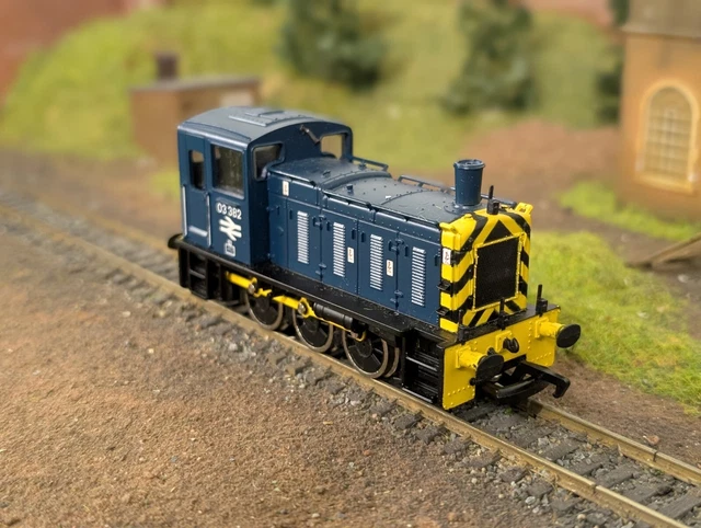 MAINLINE 37036 CLASS 03 03382 in BR Blue OO Gauge £47.00 - PicClick UK