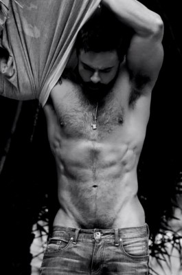 SHIRTLESS MALE BEEFCAKE Hunk Hairy Chest Beard Briefs Show Off PHOTO ...