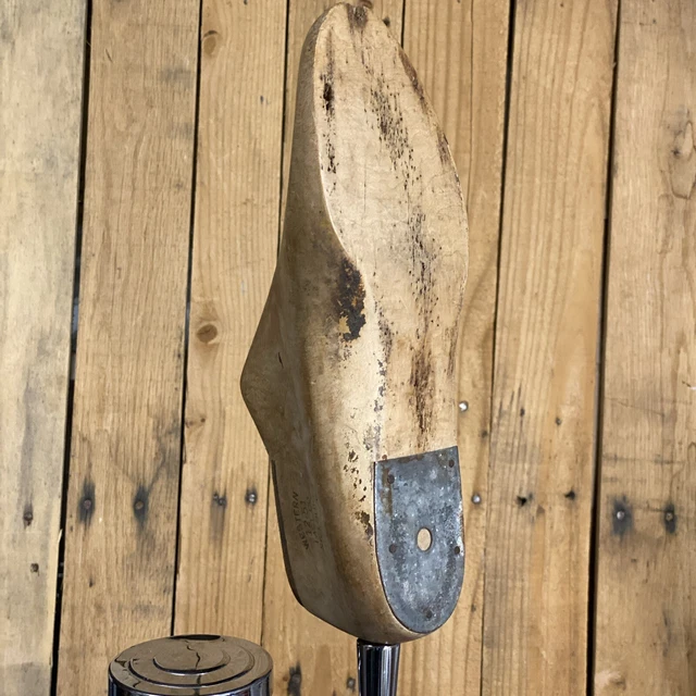 WOODEN SHOE MOLD Beer Keg Tap Handle Antique Shoemaker Mold Foot Feet £ ...