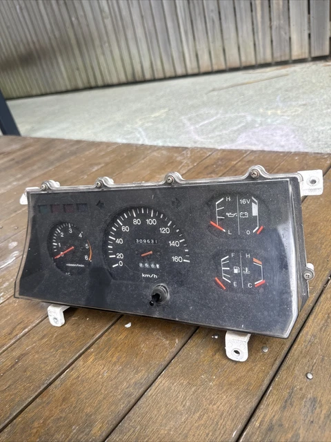 TOYOTA LANDCRUISER INSTRUMENT Cluster Diesel, 70 Series, 4 Check Light ...