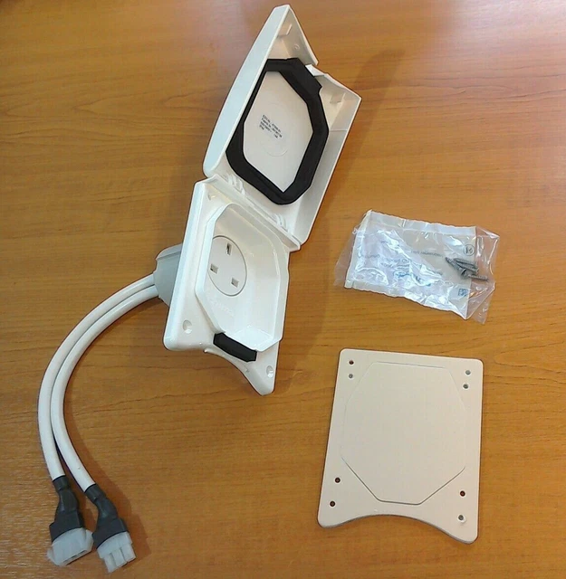 MAINS ELECTRIC OUTLET External Truma 230V 3 Pin Socket White Housing ...