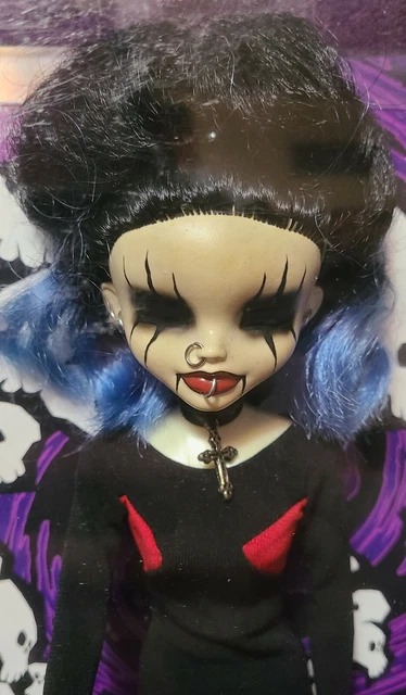 BLEEDING EDGE GOTHS BeGoths Doll Sinstress S1 Creepy Gothic Monster ...