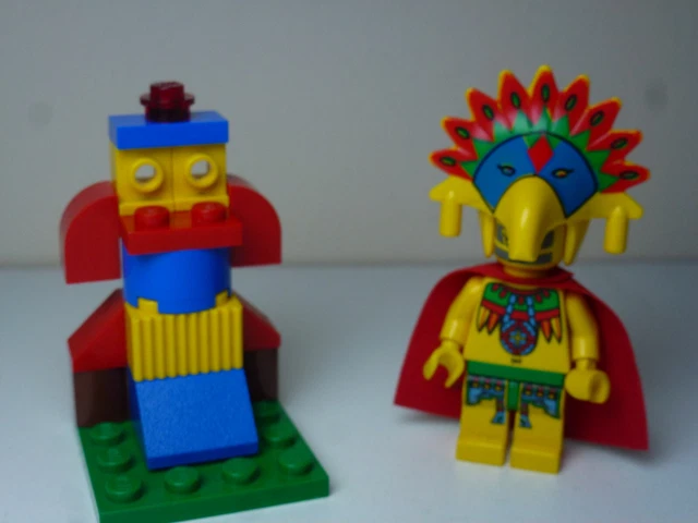 LEGO ADVENTURERS JUNGLE Achu Ruler of the Jungle (5906) PLAIN CAPE £30. ...