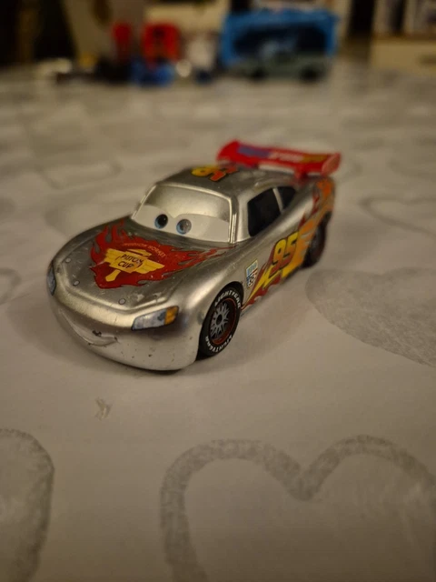 DISNEY PIXAR CARS Lightning Mcqueen Silver Racer Collectable Die Cast ...