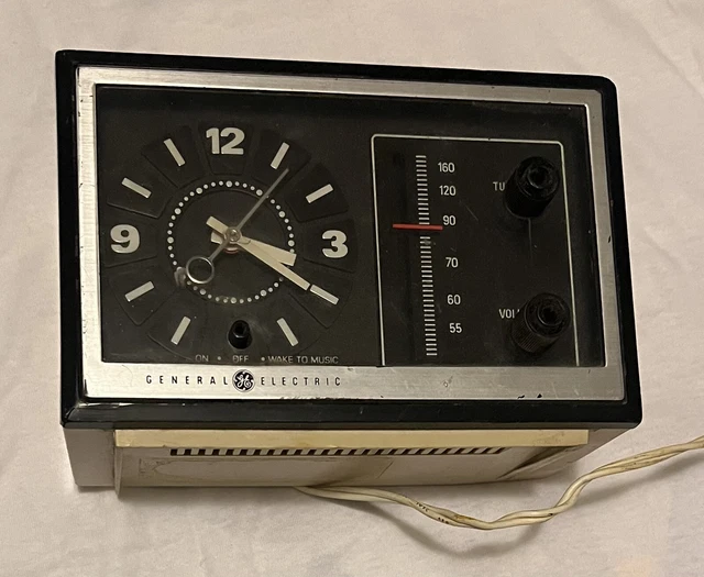 VINTAGE GENERAL ELECTRIC Alarm Clock Radio Model 7-4728A MCM £23.85 ...