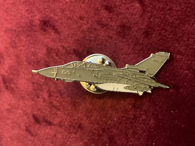 RAF TORNADO GR4 Jet Fighter Aircraft Side Profile Enamel & Silver Tone ...