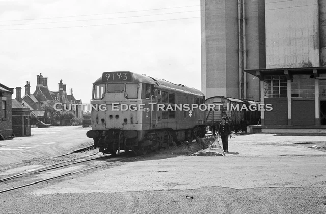 35MM RAILWAY NEGATIVE: Class 31 Diesel 31180 at Louth 1974 29/324e19 £ ...