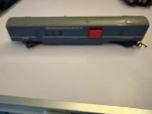 TRI-ANG R401 OO Gauge Transcontinental Operating Mail Coach. £7.63 ...