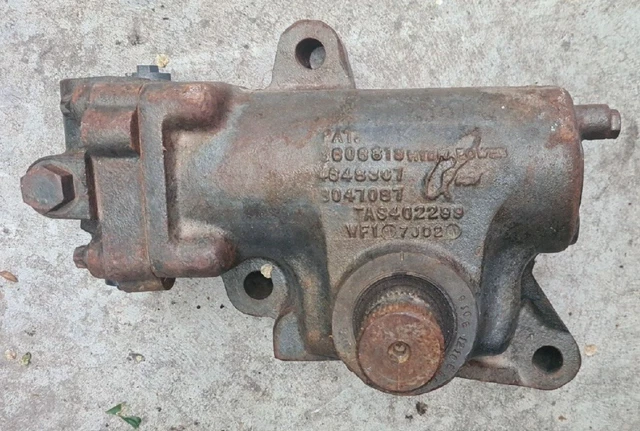 INTERNATIONAL NAVISTAR TAS402299 Power Steering Gearbox Gear Box GAP ...