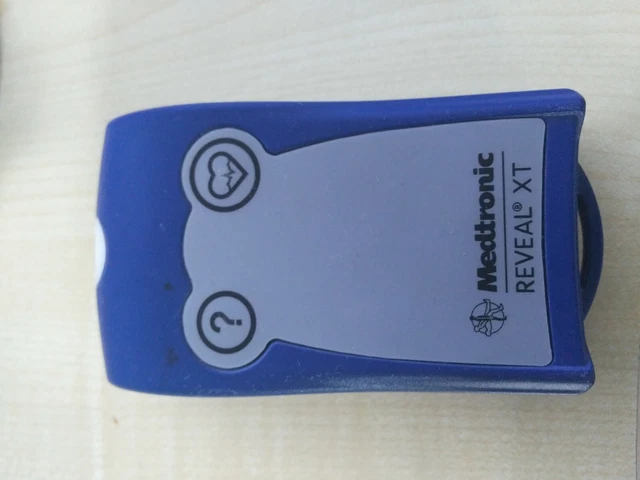 MEDTRONIC REVEAL XT 9539 HERZMONITORINGSYSTEM Patienten Gerät EUR 59,00 ...