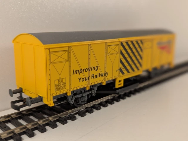 GAUGEMASTER GM4430101 NETWORK Rail Track Cleaning Wagon (PIKO) £48.00 ...