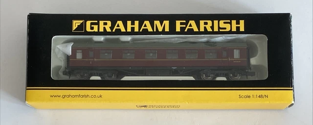 GRAHAM FARISH 374-852 BR Stanier Vestibule Composite Maroon M9755M £24. ...