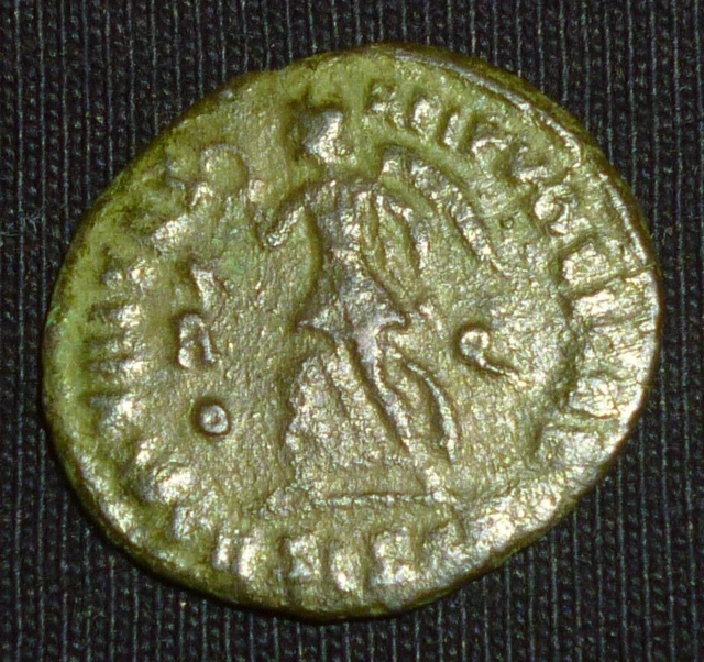 ROMAN COIN - Emperor VALENS - Circa 364-378 AD -924 £0.99 - PicClick UK
