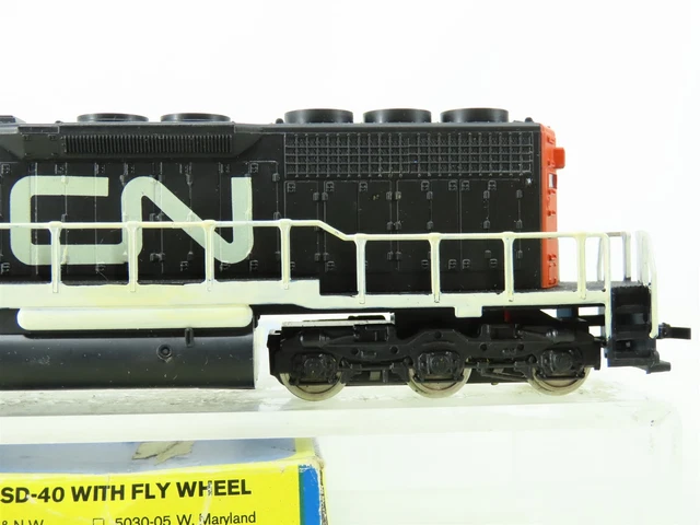 LOCOMOTIVE DIESEL NATIONALE canadienne EMD SD40 échelle HO AHM 5030 CN ...