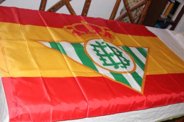 BANDERA OFICIAL DEL Real Betis Balompie Con El Fondo Color Bandera ...