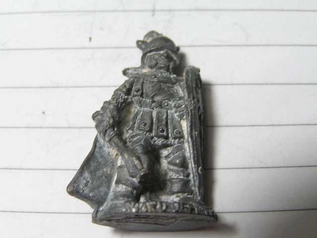CITADEL C41 LONE Wolf Citadel Officer Captain Pre Slotta £18.99 ...