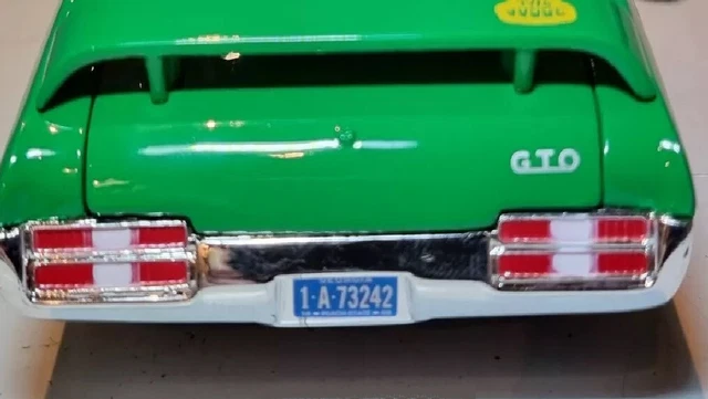 1/24 SCALE 1969 Pontiac GTO Plastic Rear Bumper & Tail Lights (3 ...