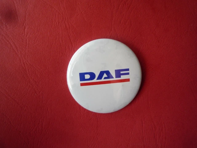 RARE PINS PIN'S badge insigne epinglette DAF trucks diametre 5.5 cm ...