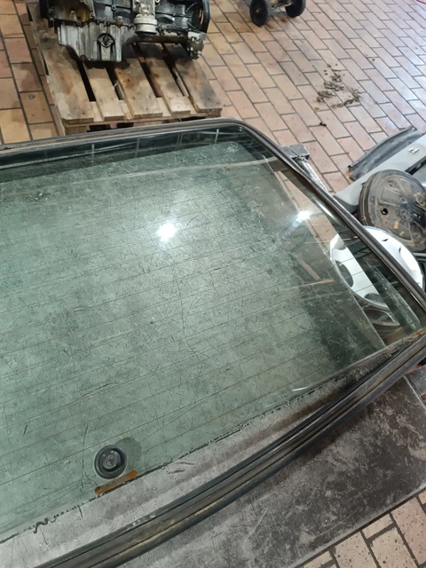 ORIGINAL MERCEDES-BENZ W124 Estate S124 Rear Window Glass Rear £127.12 ...