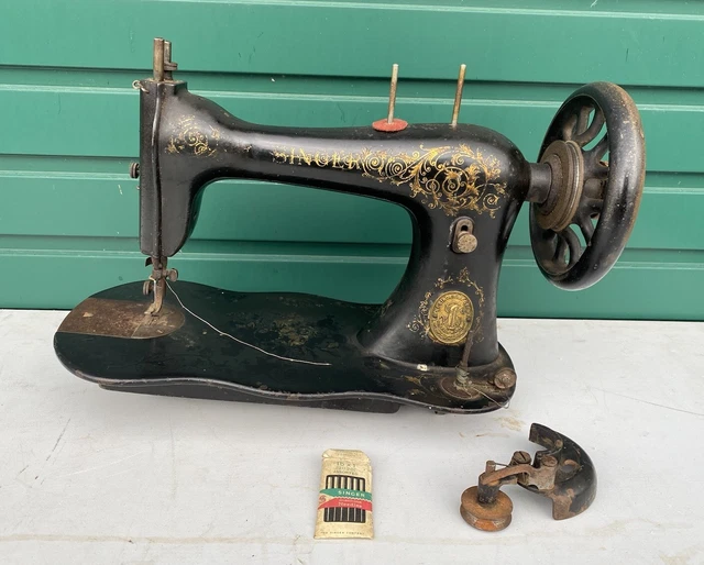 ANTIQUE SINGER FIDDLE Base Sewing Machine EUR 52,46 - PicClick IT