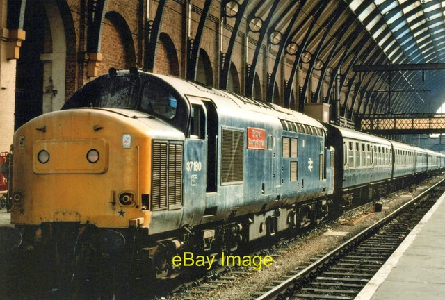 PHOTO RAILWAY 6X4 Class 37 37180 passenger train at Kings Cross c1983 £ ...