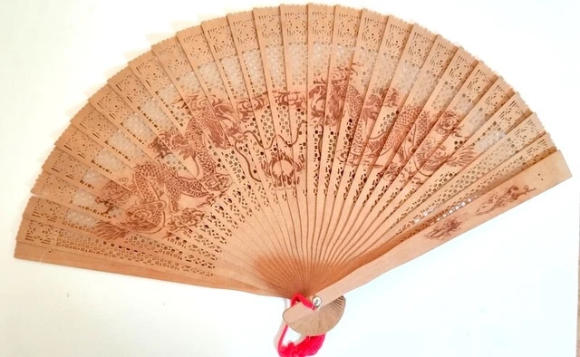 ANCIEN ÉVENTAIL CHINOIS En Bois Sculpté Avec Son Coffret D'origine EUR ...