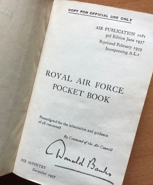 ORIGINAL WWII BRITISH Raf “Royal Air Force Pocket Book” 1937/39 £18.00 ...